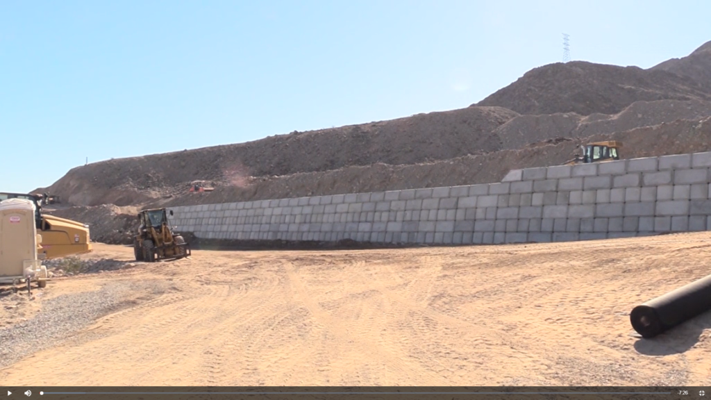 Border Barrier (El Centro 1) Retaining Wall Calexico, California - USACE